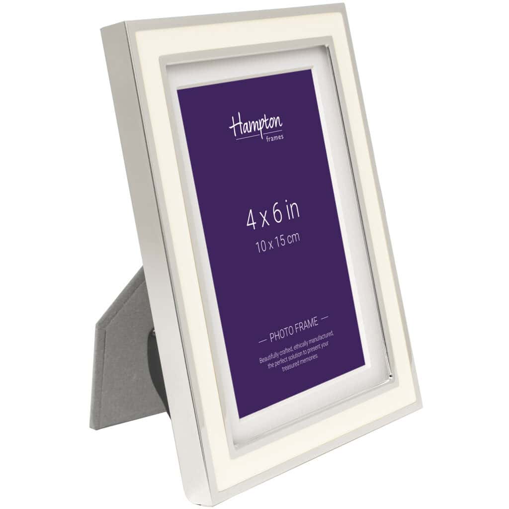 Isabel 4x6 Silver & White with mount - Hampton Frames Retail